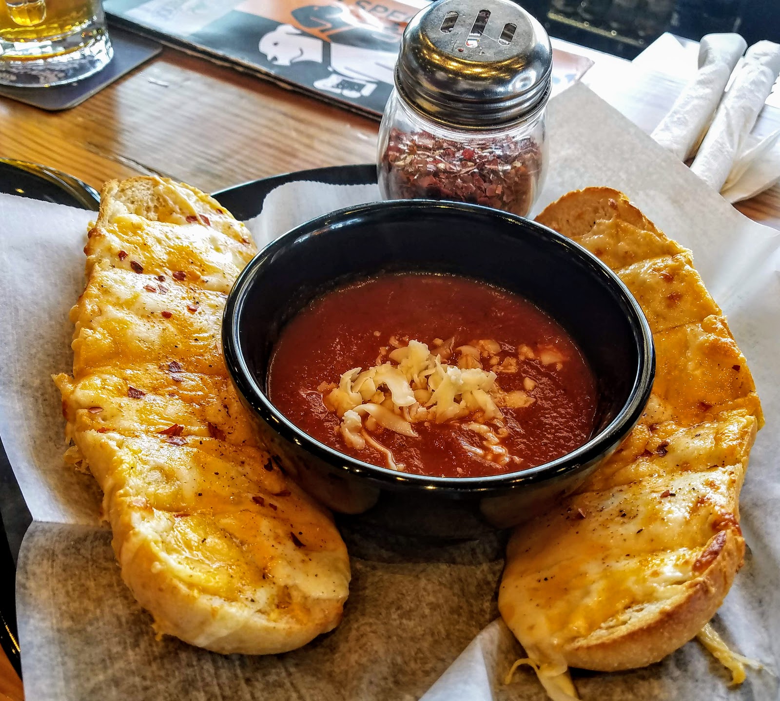 Big Daddy Dave: Dining at Double Dogs – Knoxville Tennessee