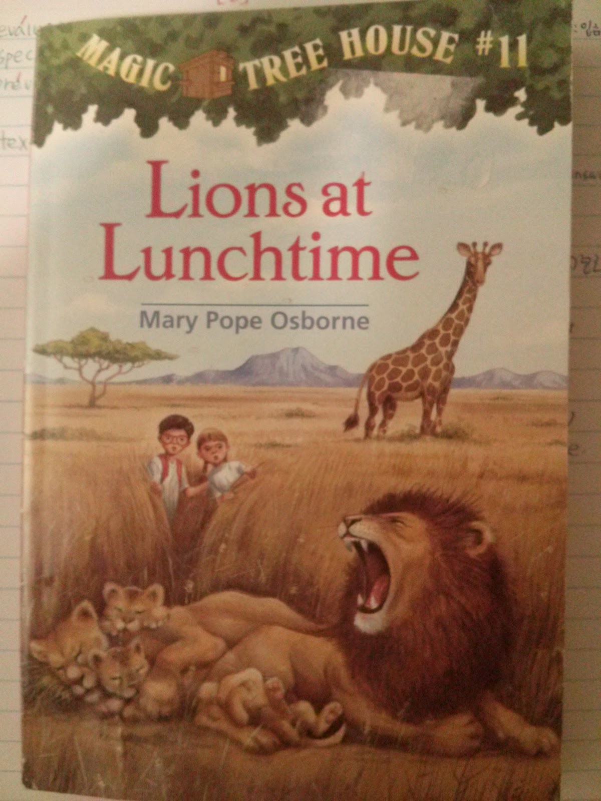 PhilSuk Kim's Reading and Writing: Lions at Lunchtime(1th)