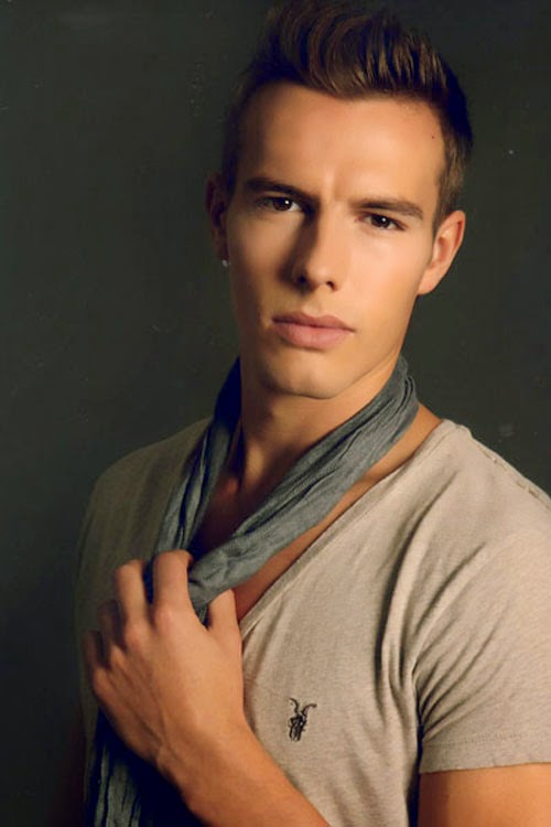 Face Model and Casting Management: Model Of The Week