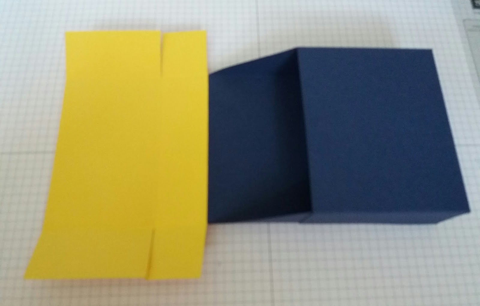 2biggirlscrafting: Notes card box tutorial....