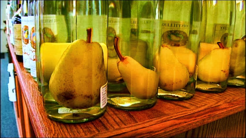 funkoma vintage*the recycled life: Pears and the brandy....