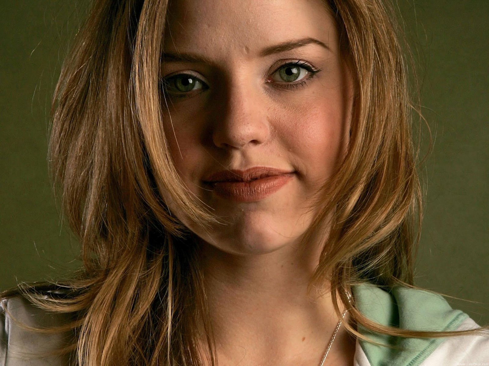 Kelli Garner HD Wallpapers ~ HD Wallpapers