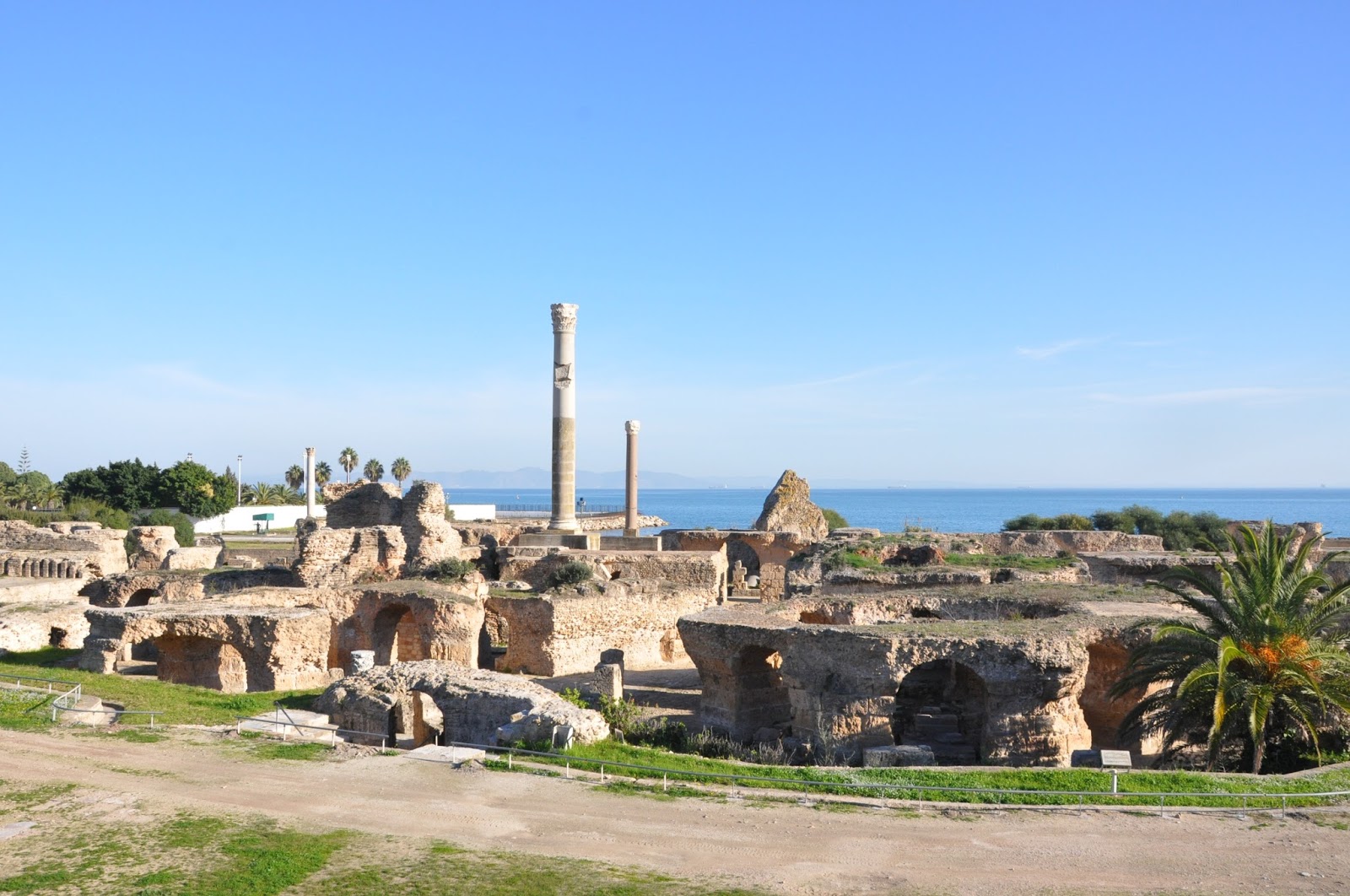 Ainsi va la vie ... pérégrinations de la famille salaün: Carthage : la ...