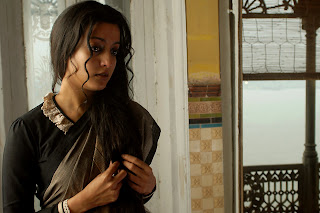 Global Movie Reviews: Noukadubi (Boat Wreck)