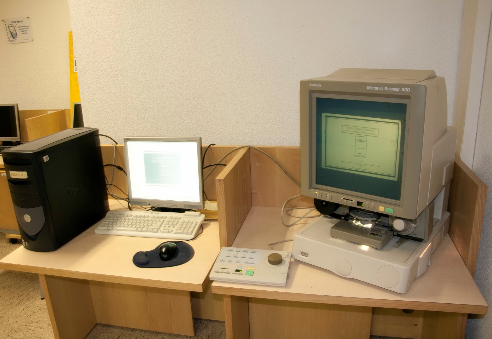 Lector de microformas en la URAM ~ CanalBiblos: blog de la Biblioteca ...