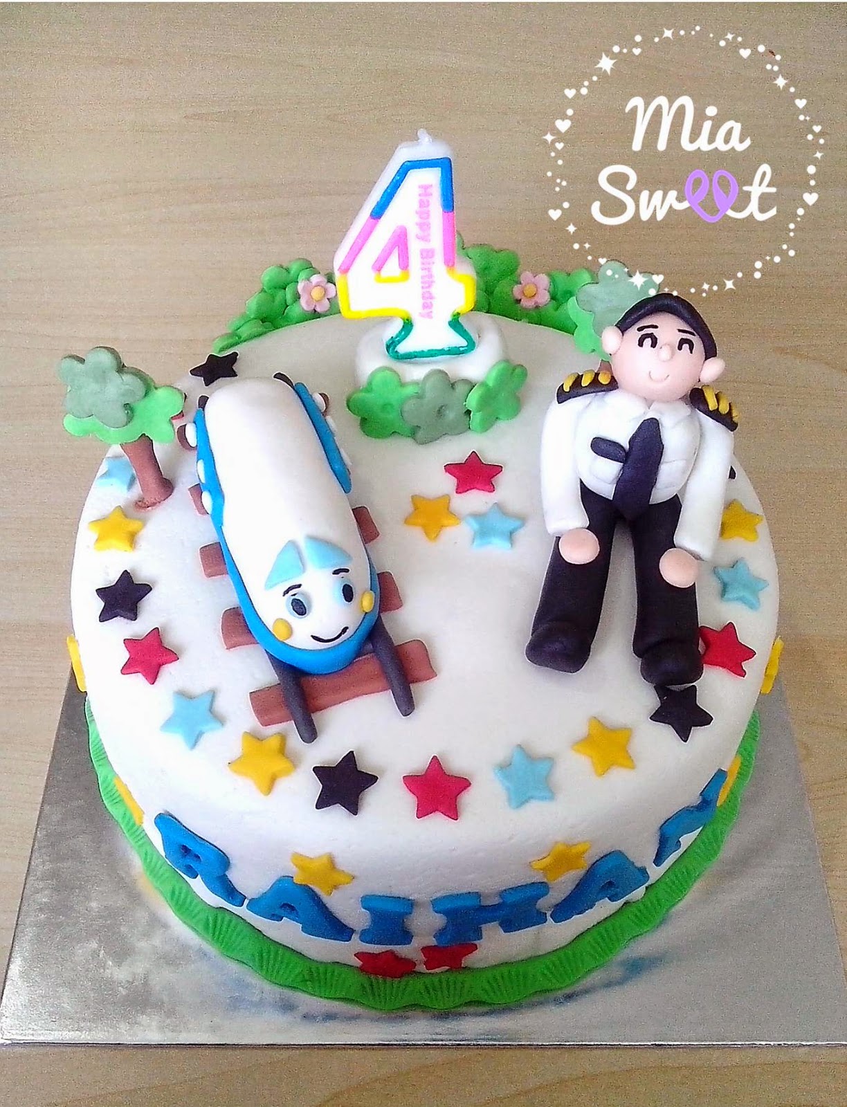 Shinkansen Cake & Chunggington Cupcake untuk Raihan