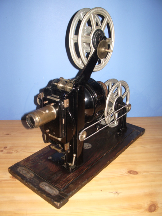 Optica 35mm projector (Bing) circa 1920 ~ Cinegraphica