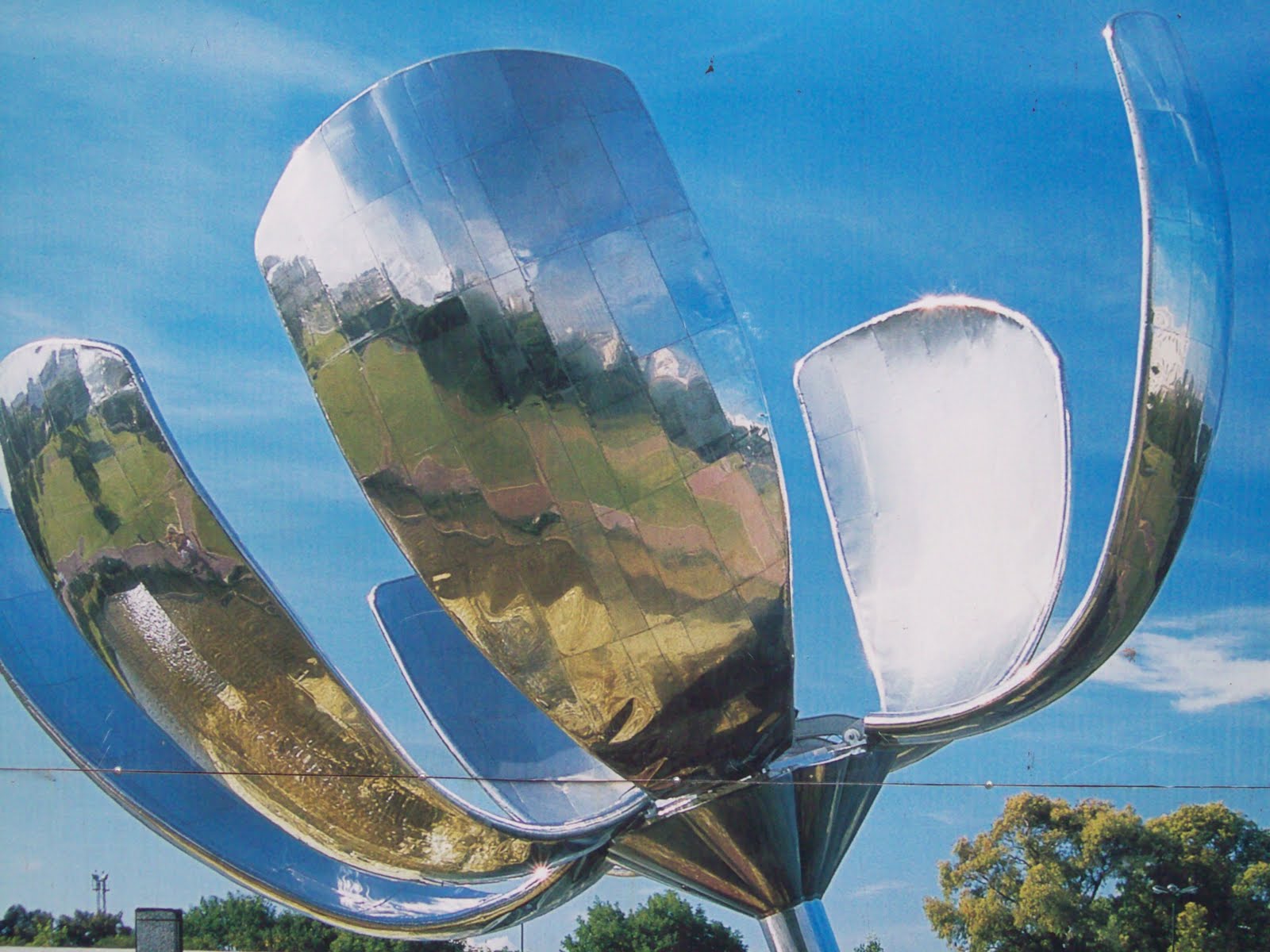 la mujer argentina!!!!!!!!!!!!!: La Floralis Genérica