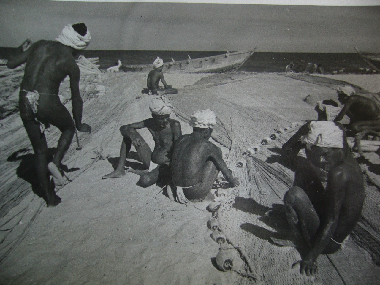The Masula Boats and Fishersmen of India's East Coast - c1930's - Old ...
