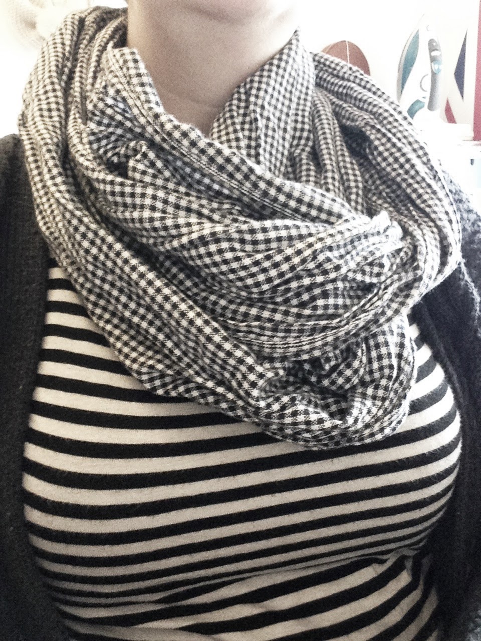 our little home: Simple Scarf Change