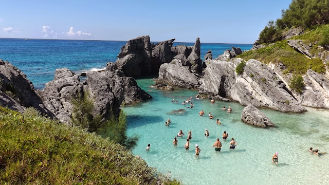 PHOTOGRAPHY 101 AT THE PINK SAND OF HORSESHOE BAY BEACH, BERMUDA ...
