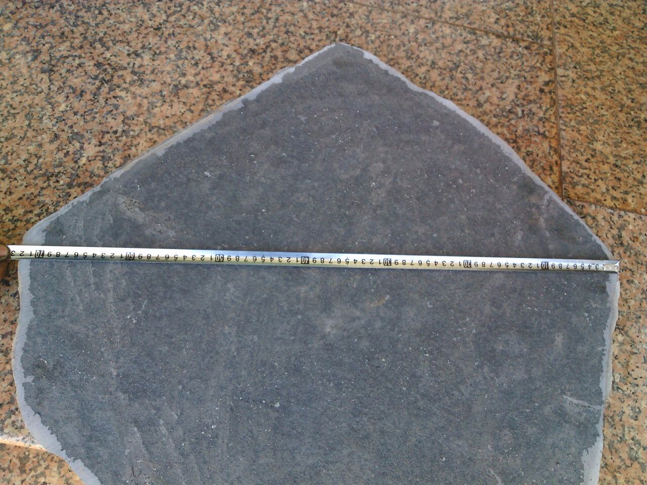 Vietnam Basaltina: Black Basalt Slice Diameter 50-80cm x 3cm thickness ...
