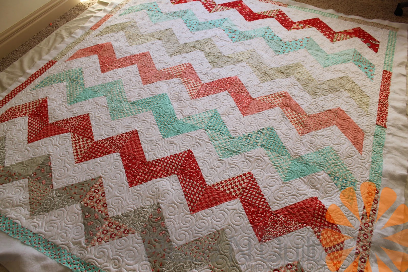 Piece N Quilt: Machine Quilting with Contrasting Thread