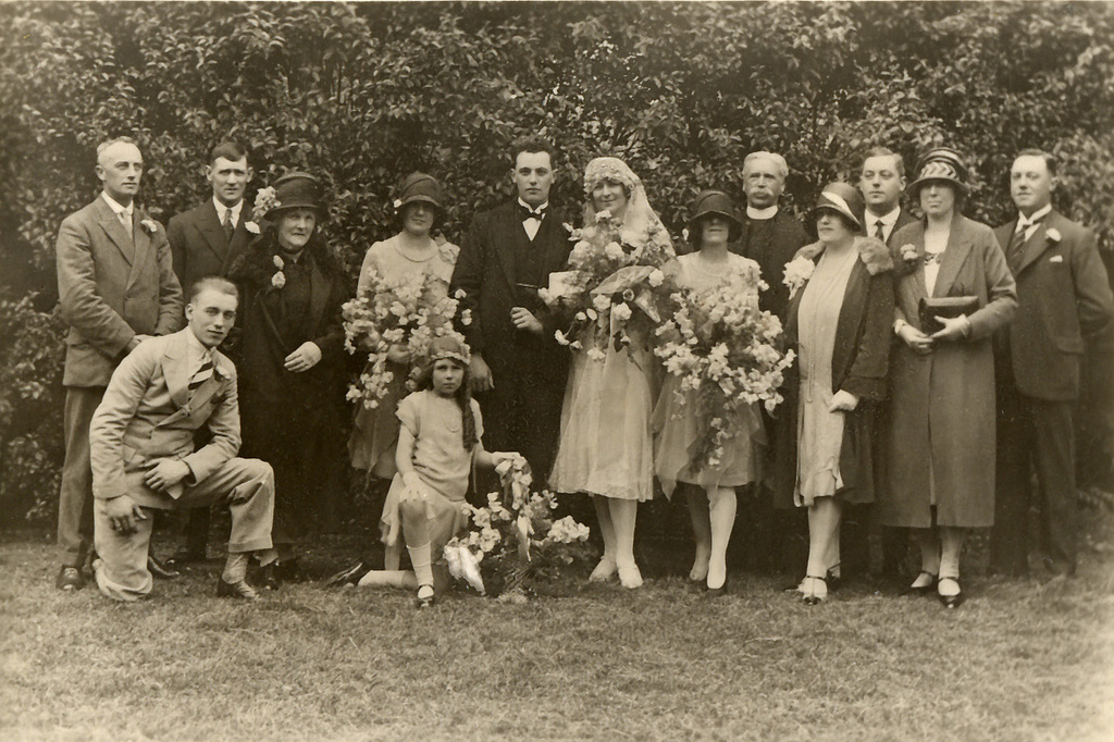 50 Fascinating Vintage Wedding Photos From the Roaring 20s ~ Vintage ...