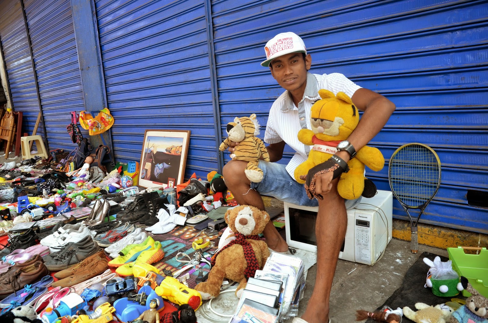 CaliCo: EL SHOPPING DE LOS CACHIVACHES