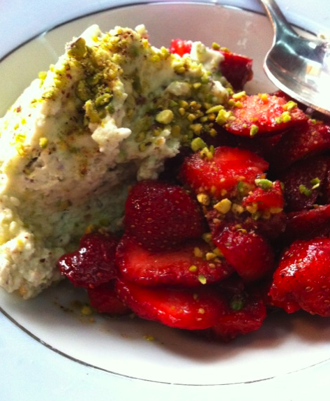 Mashmoom: Em Sharif , Lebanese restaurant , Beirut , Lebanon