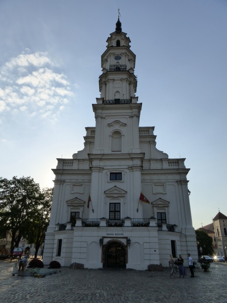 Mit der Reise-Enduro von Deutschland nach Süd-Ost-Asien: Kaunas ...