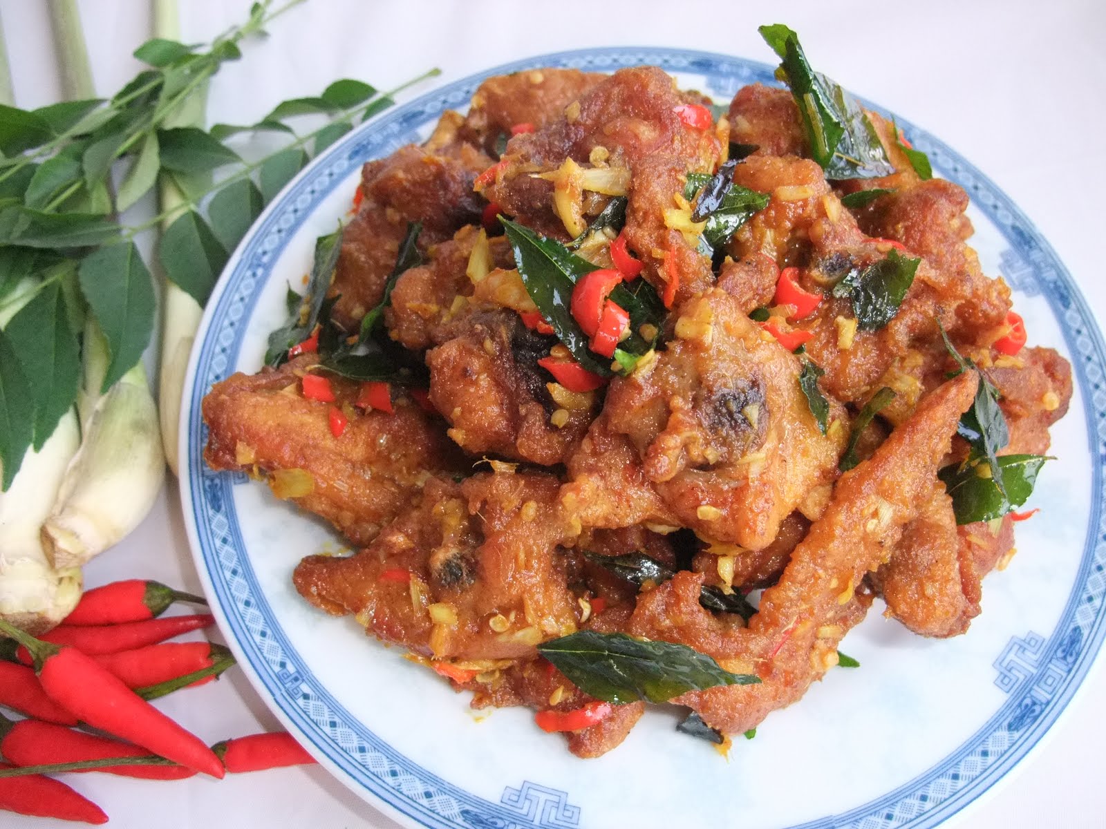 Veronica's Kitchen: Fragrant and Spicy Chicken - 香辣奶油鸡