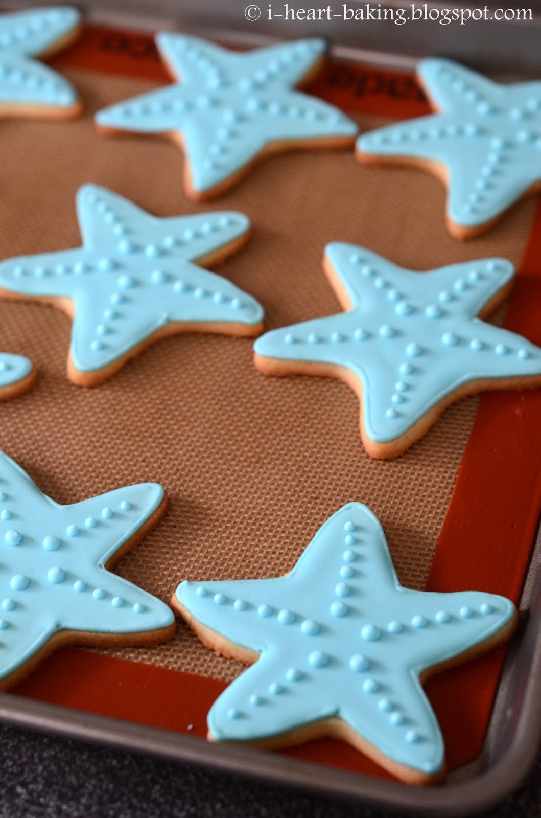 i heart baking!: seashell, starfish, and seahorse cookies