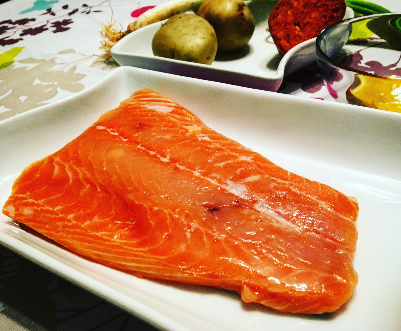 EL RITMO EN LOS FOGONES: FILETE DE SALMÓN CON SOBRASADA A LA MIEL