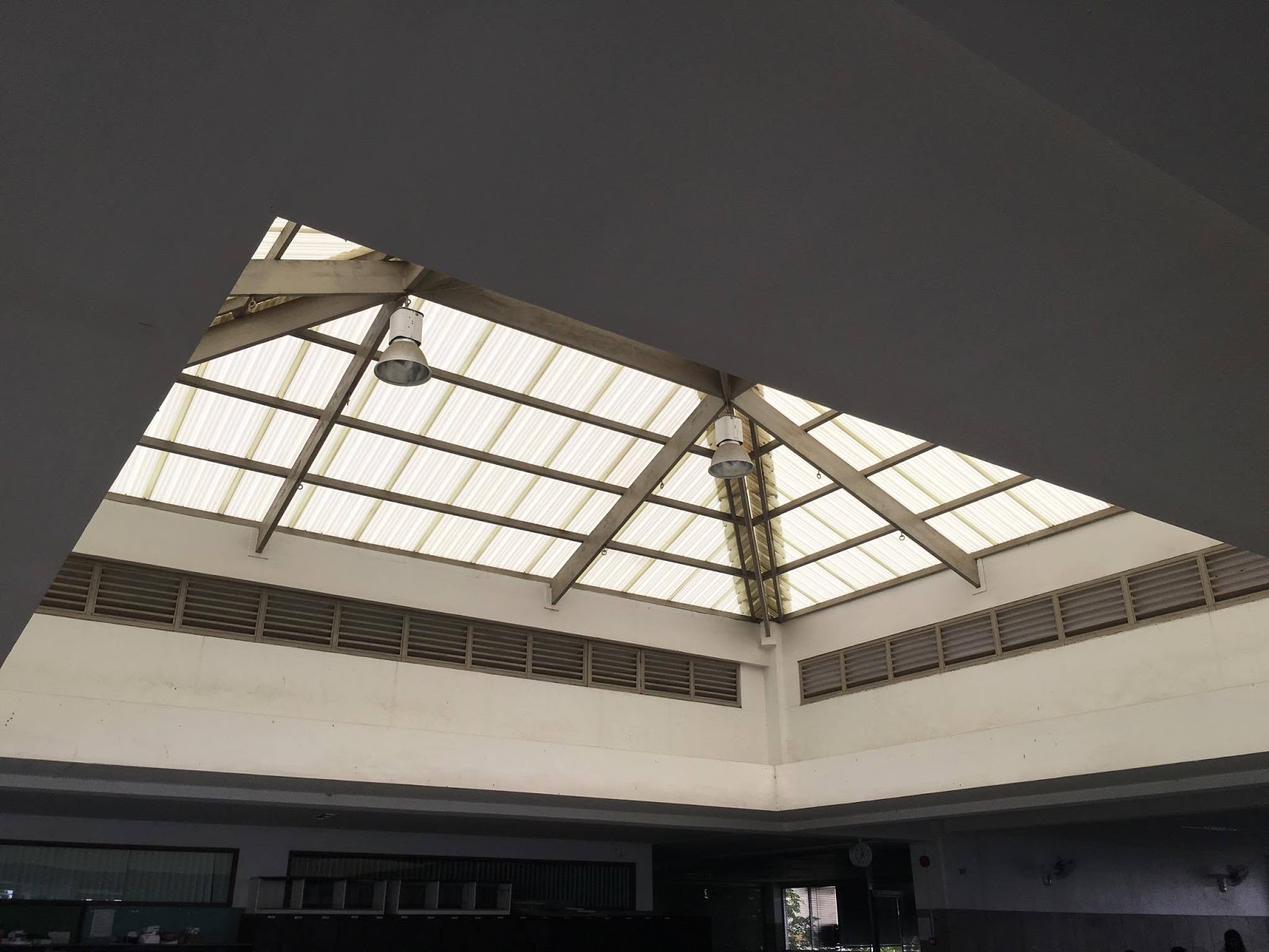 Using Plastic in Interior Design and Architecture - ID312x | Materials ...