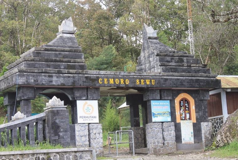 Mendaki Gunung Lawu via Cemoro Sewu - Jelajah Nusantara