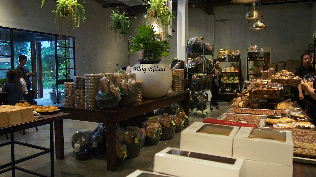 Jawara Roti dan Kue - Bisa Sekalian Berburu Parcel - Blog Ridsal