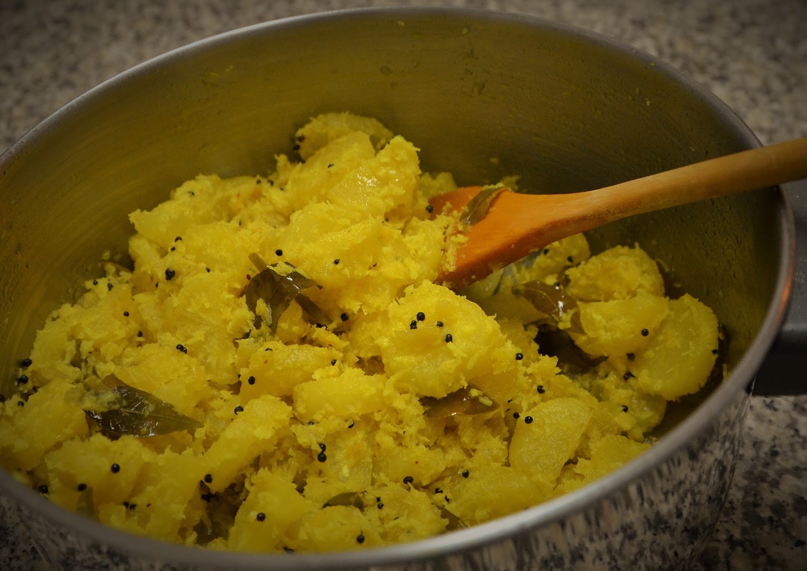 Erica's Yummy Food: Mooli BhajiI (Daikon/White Radish)