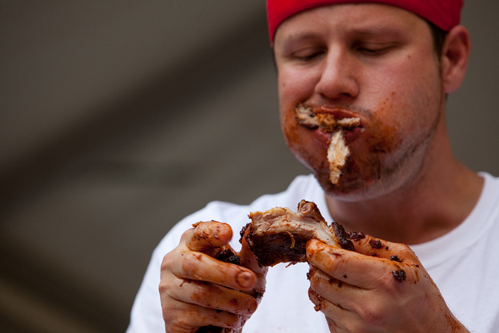 RIB EATING CONTEST.... - London On The Inside