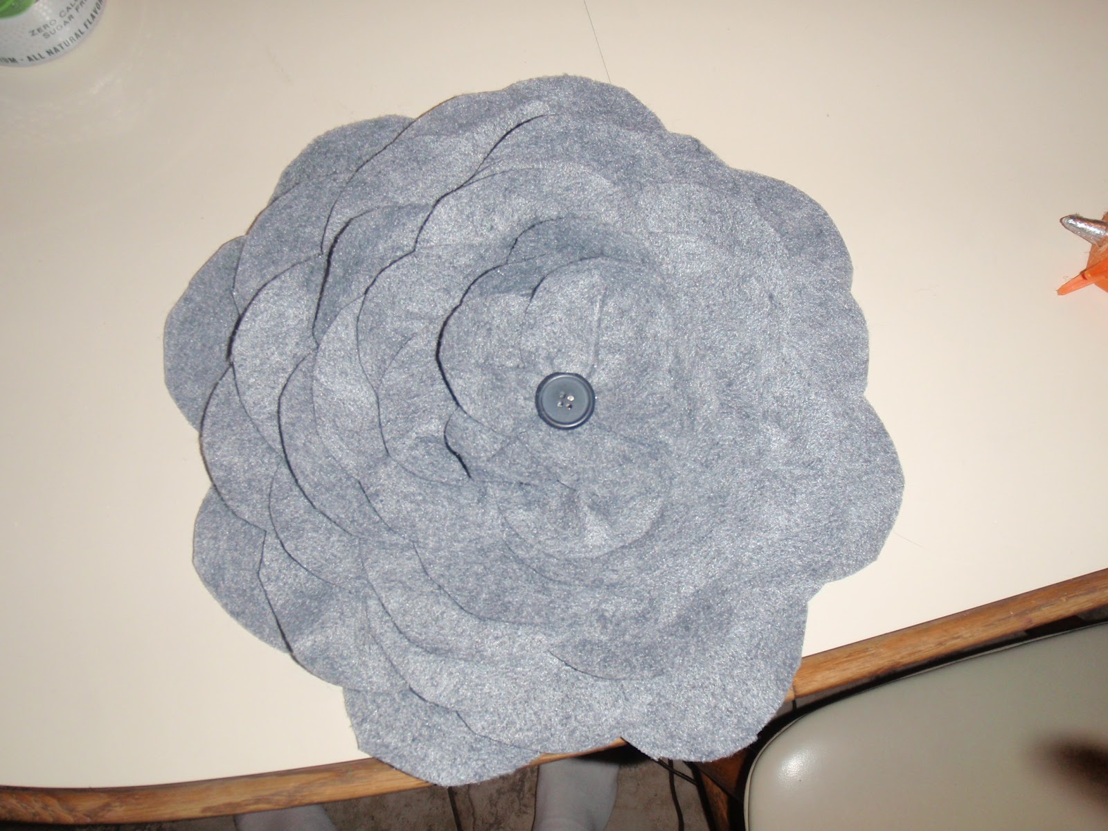 Scrappin’ Aggie: Felt Flower Pillow Tutorial