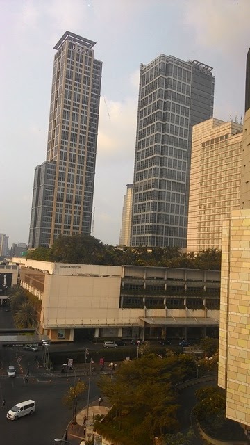 Kisah di Balik Gedung Mewah Jakarta - Woman's Diary