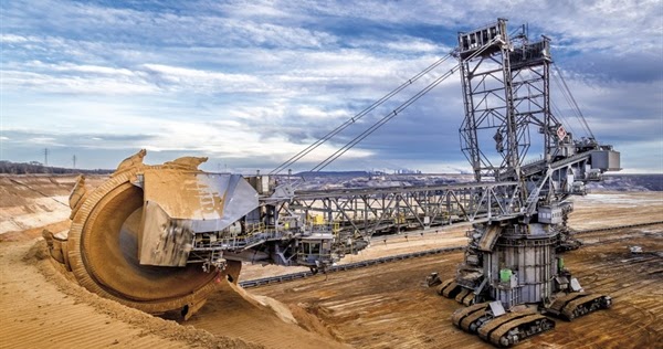 Fungsi Bucket Wheel Excavator (BWE) Dalam Pertambangan Dan Proyek ...