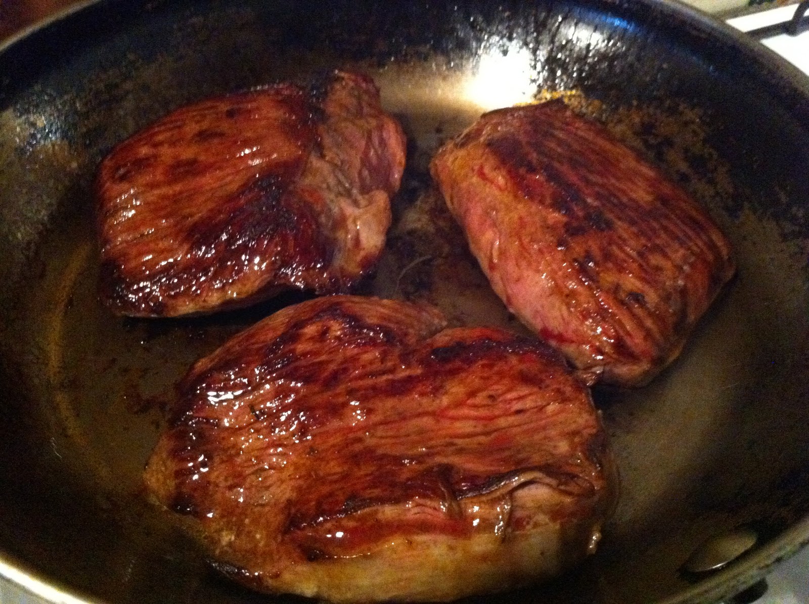 Honey Lady's Kitchen: Kangaroo Fillet with Spinach Salad, Fried Haloumi ...