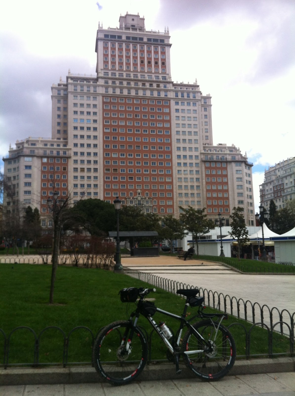 MIS RUTAS Y VIAJES EN BICICLETA MTB: RUTA ALCORCÓN - MADRID CENTRO