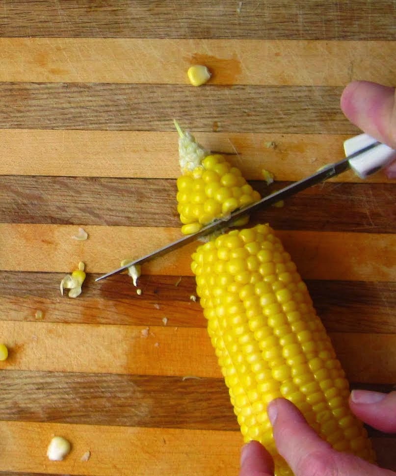 Daily*Dishin: Quick Thyme Corn Cobbettes