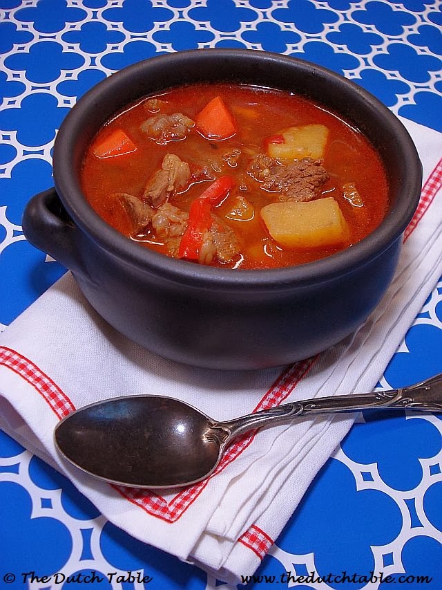 The Dutch Table: Goulashsoep
