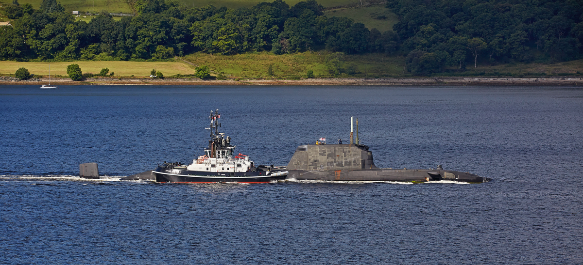 Dougie Coull Photography: HMS Ambush Returns