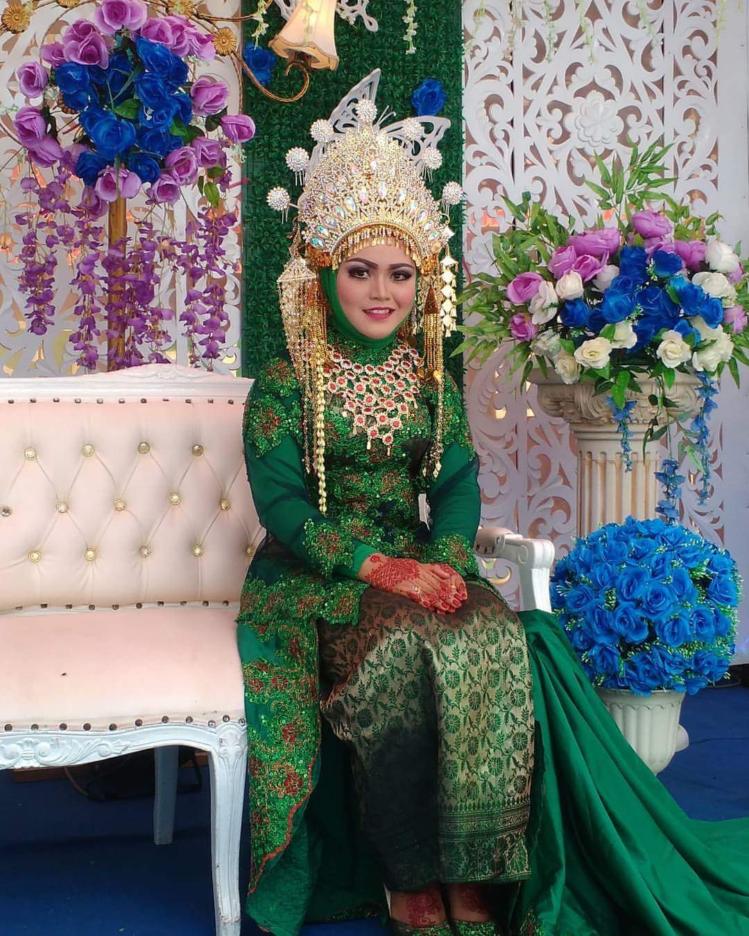 Pusat Baju Pengantin Melayu Modifikasi di Kota Batam: Ella Rias ...
