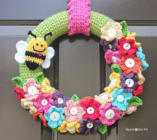 Colorful Wreaths! 12 Pretties for Your Door... | Fiber Flux ...