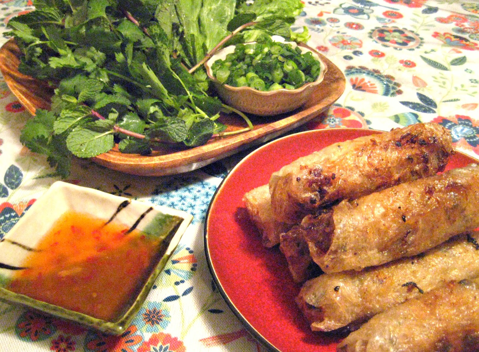 Susan's Savour-It!: Crunchy Chicken Rice Paper Spring Rolls (Chả giò)...