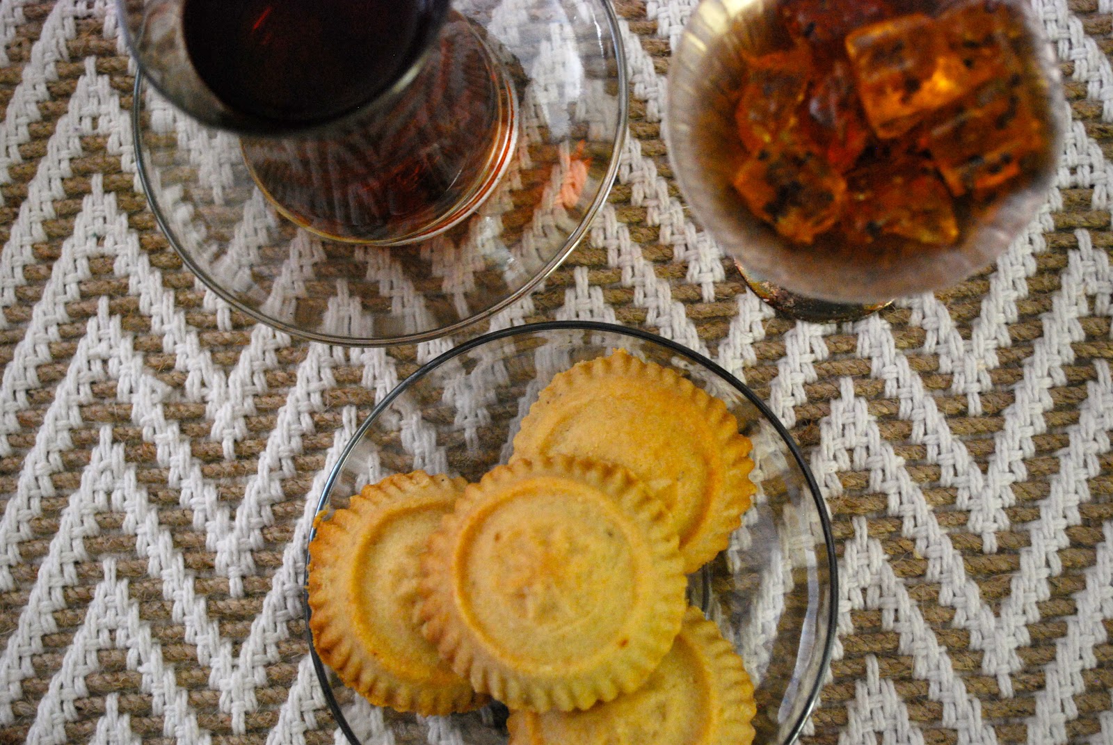 Reinventing Nadine: Date Maamool or Semolina date cookies: The ultimate ...