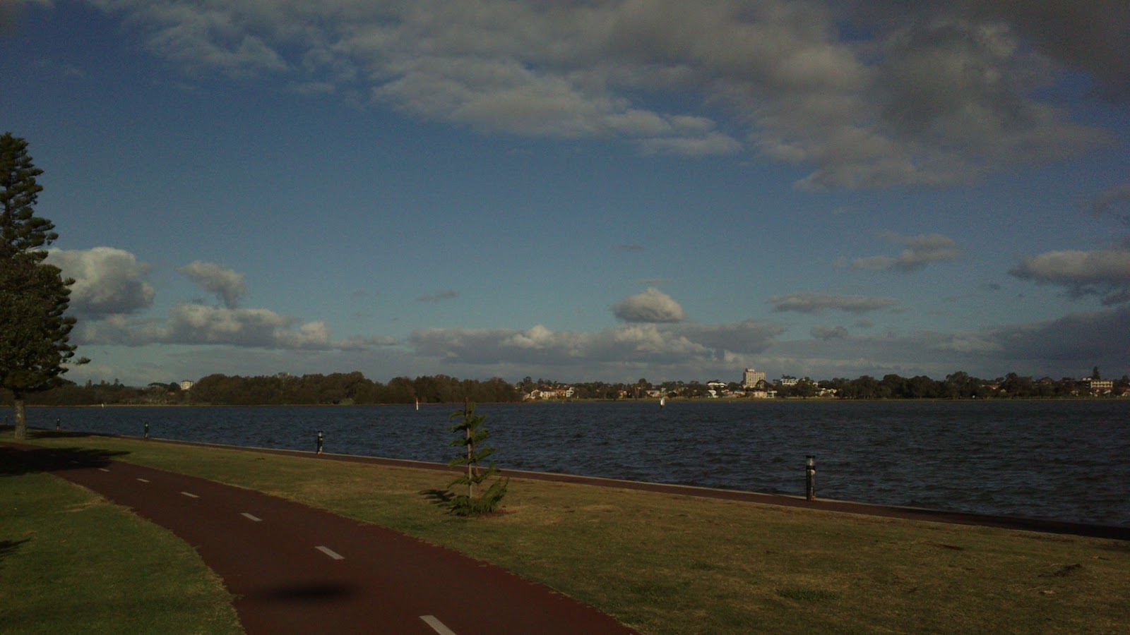 More than Seven Pairs: Running along Perth's Swan River and Heirisson ...