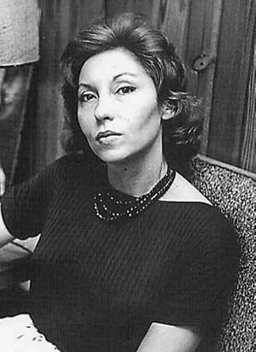 .: Clarice Lispector (1920-1977) was born in Tchetchelnik, Ukraine, on ...