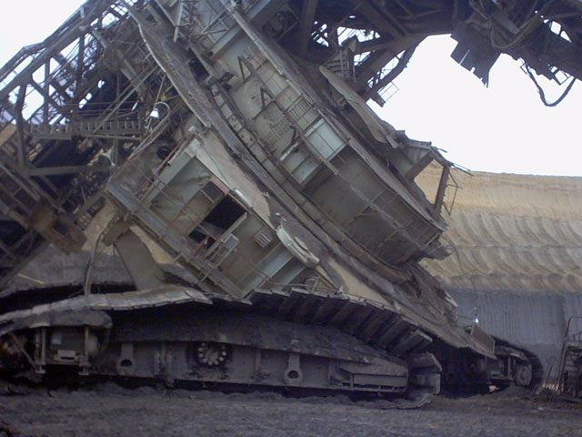 Mining Mayhem: Bucket-Wheel Excavator Collapse