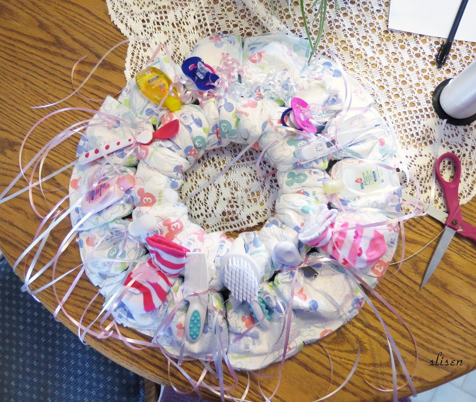 Slisen's Happy Place: Diaper Wreath