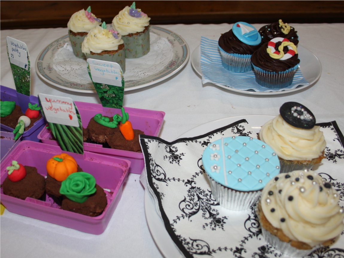 The Posh Op Shopper by Je T'aime Vintage: 50s Fete & Cupcake Competition