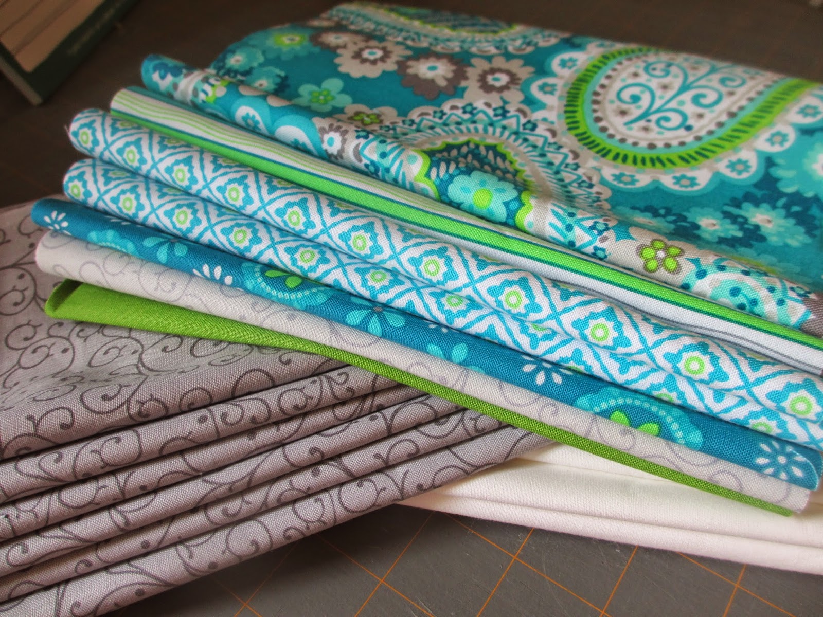 Have you tried Quick Curve Ruler? - Mara Quilt Designs