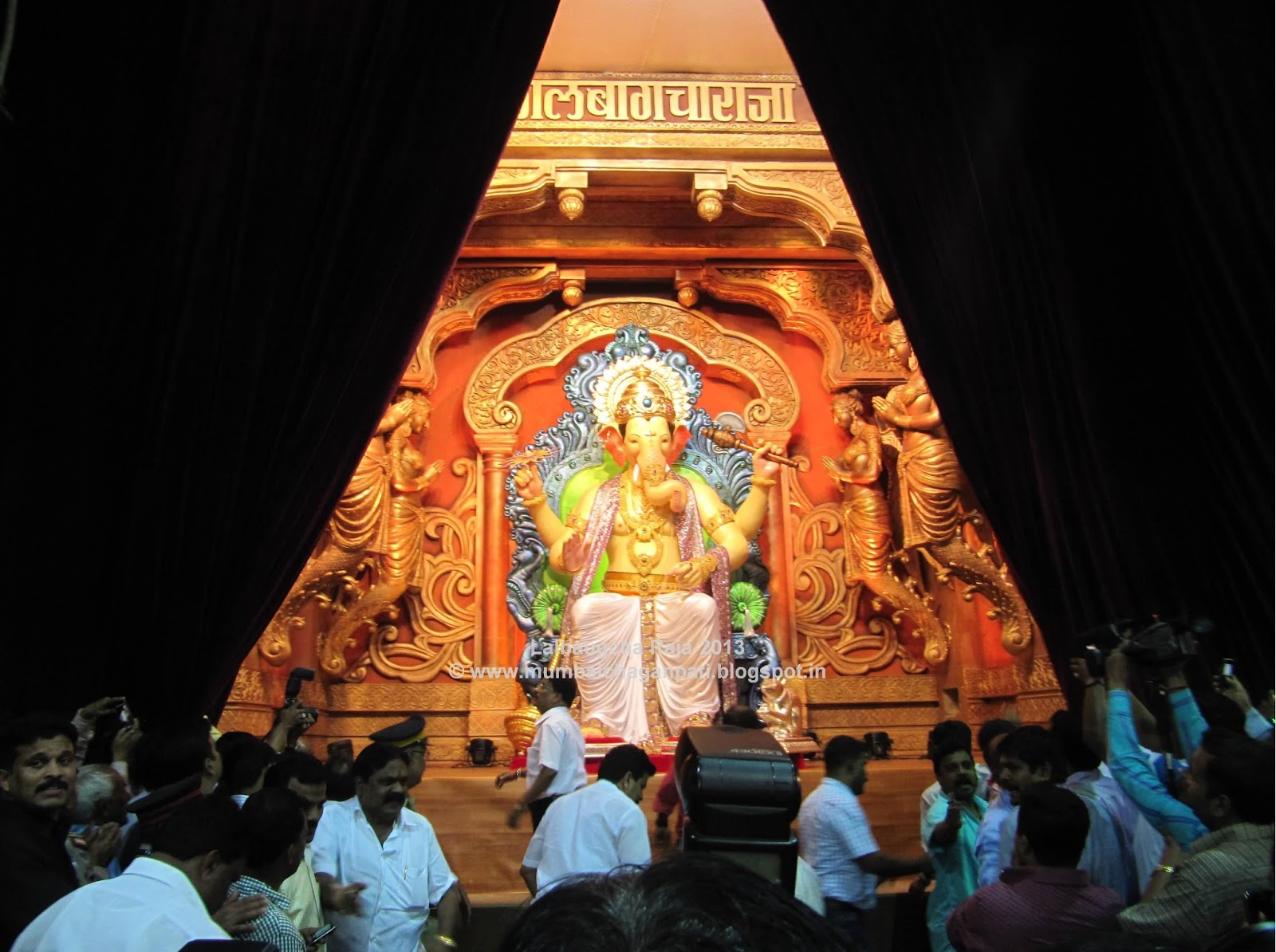 Mumbai Cha Ganpati: Lalbaugcha Raja