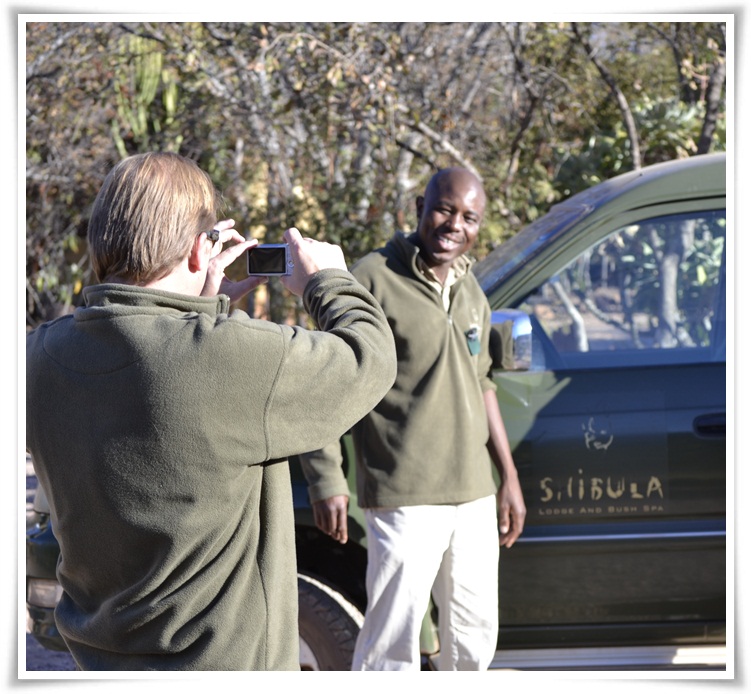 LIVING LIFE TO THE MAX: OUR AFRICAN SAFARI: "SHIBULA" Day 2 (Morning)