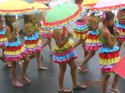 ANGONO (Higante) Chronicles : Pre Angono day parade today August 18, 2013